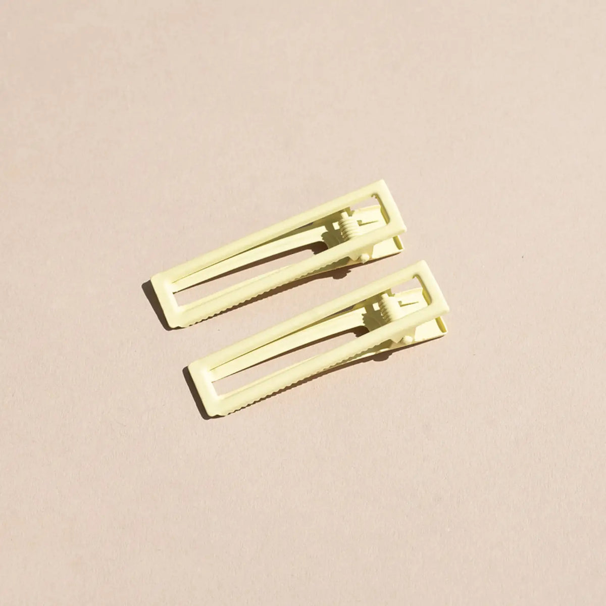 Short Square Clip Duo - Butter – Baleen